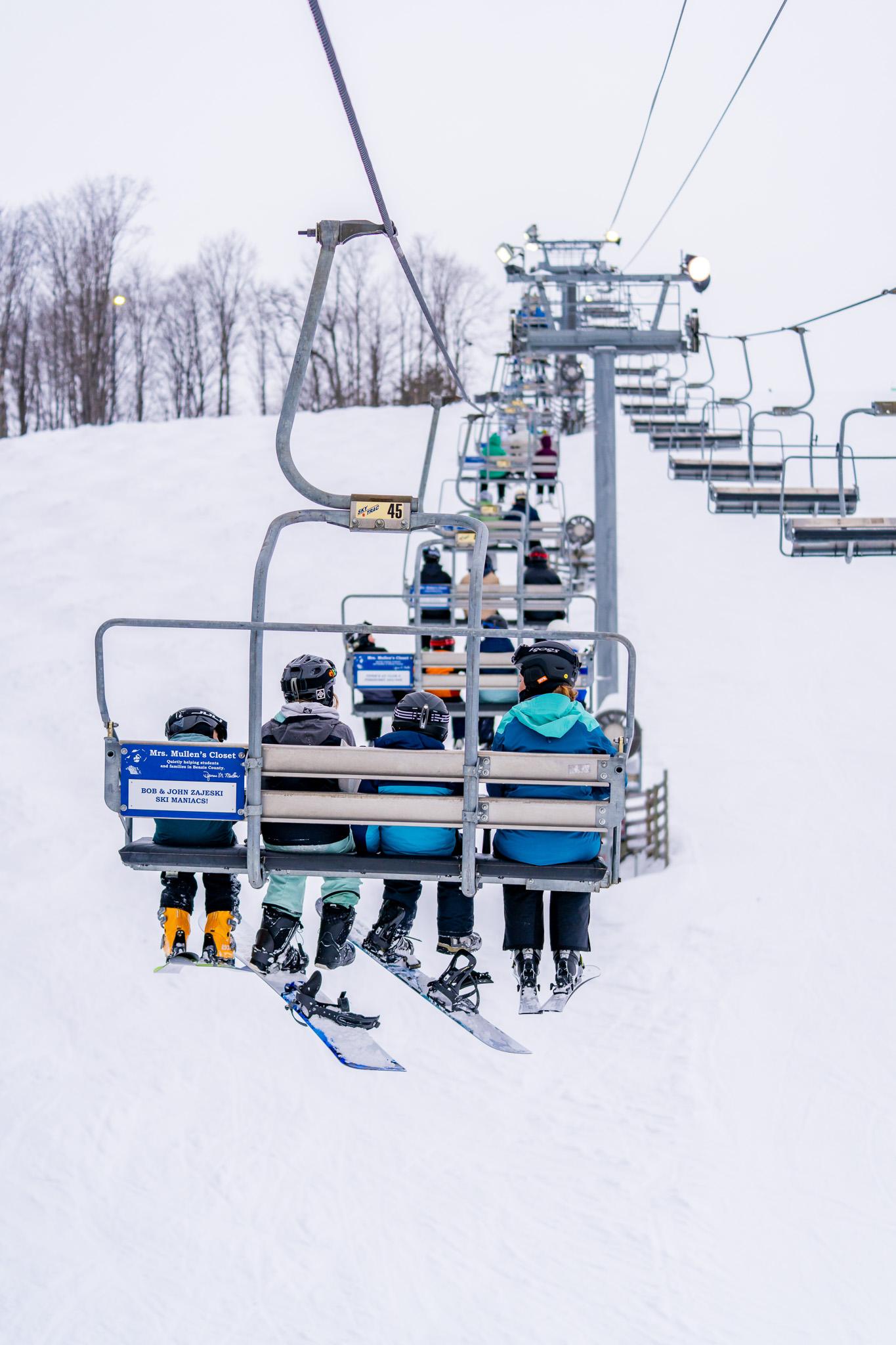 Lift Hours | Crystal Mountain Michigan
