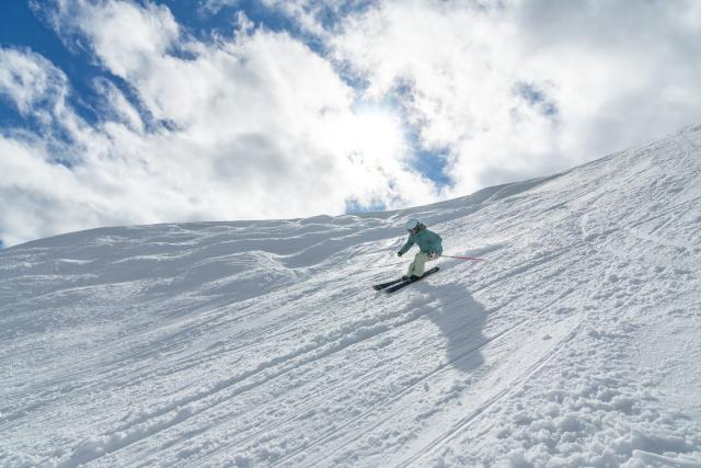 Skiing & Snowboarding | Crystal Mountain Michigan