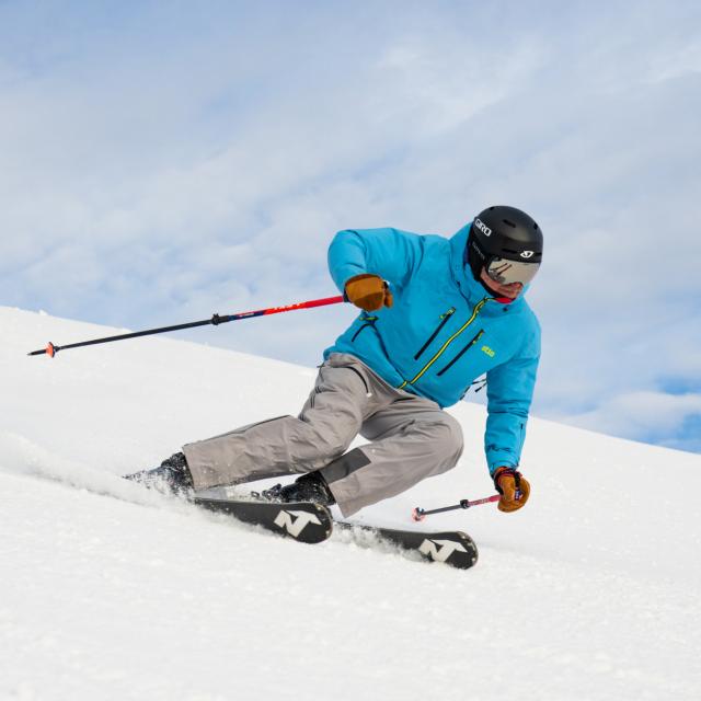 Skiing & Snowboarding | Crystal Mountain Michigan